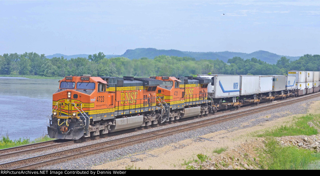 BNSF 4723, BNSF's Aurora Sub.